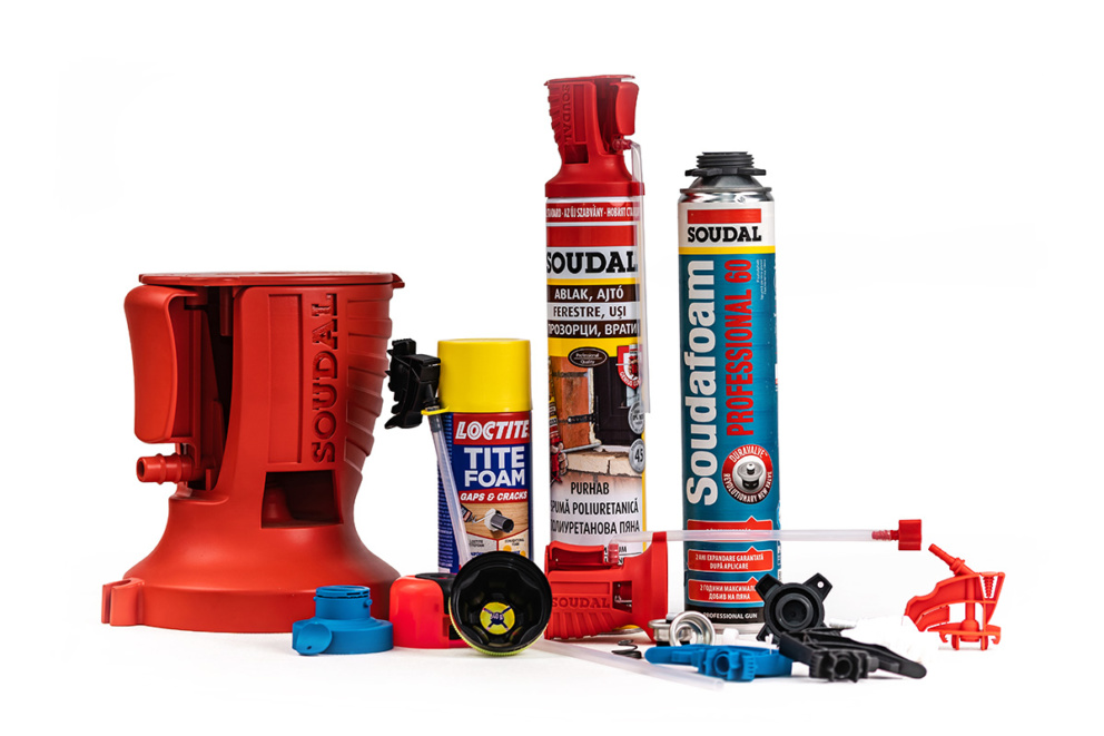 Fully automated assembly and quality control of plastic PU foam ...